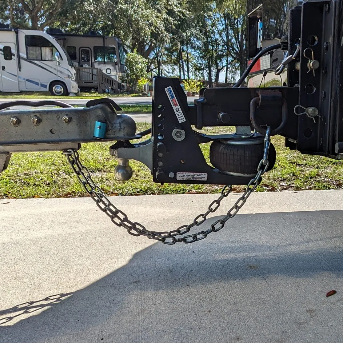 Trailer Hitch Safety Tips in Orlando, FL